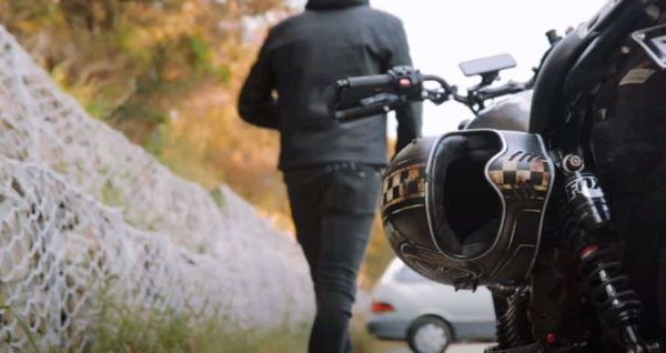 How to Lock a Helmet on a Motorcycle: Learn the 9 Effective Ways - AGVSPORT