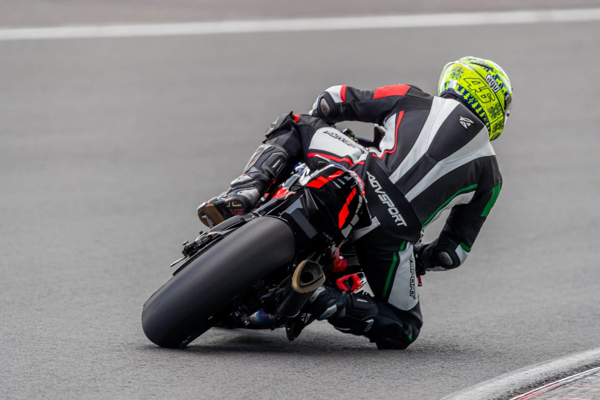 Top 5 Best Sportbike Tires for Street and Track - AGVSPORT