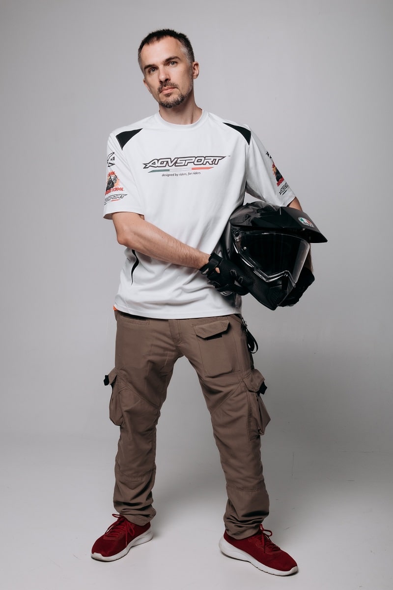 Introducing the Pro Adventure Cargo Travel Pants: The Future of ...