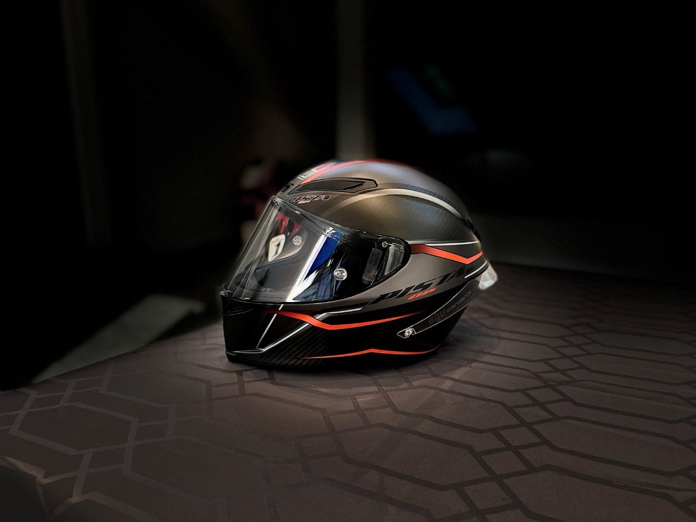 Top 5 Best Carbon Fiber Helmets - AGVSPORT