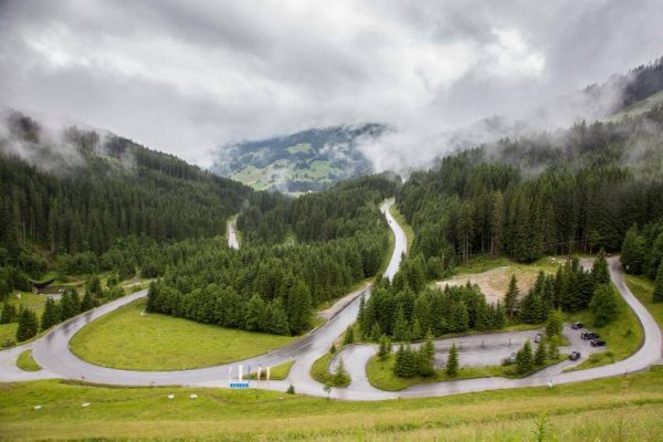 10 Best Alps Motorcycle Routes That Are Outta This World