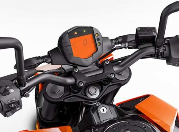 2025 KTM 200 Duke Review: 10 Things You Should Know - AGVSPORT